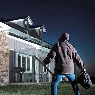 SB un Partneri - Neredzama aizsardzība pret ielaušanos - LINEA CALI ...